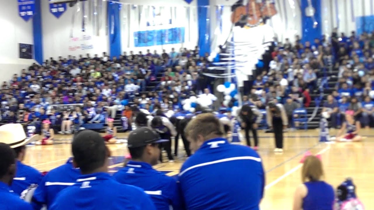 Lake view chiefettes San Angelo tx pep rally - YouTube