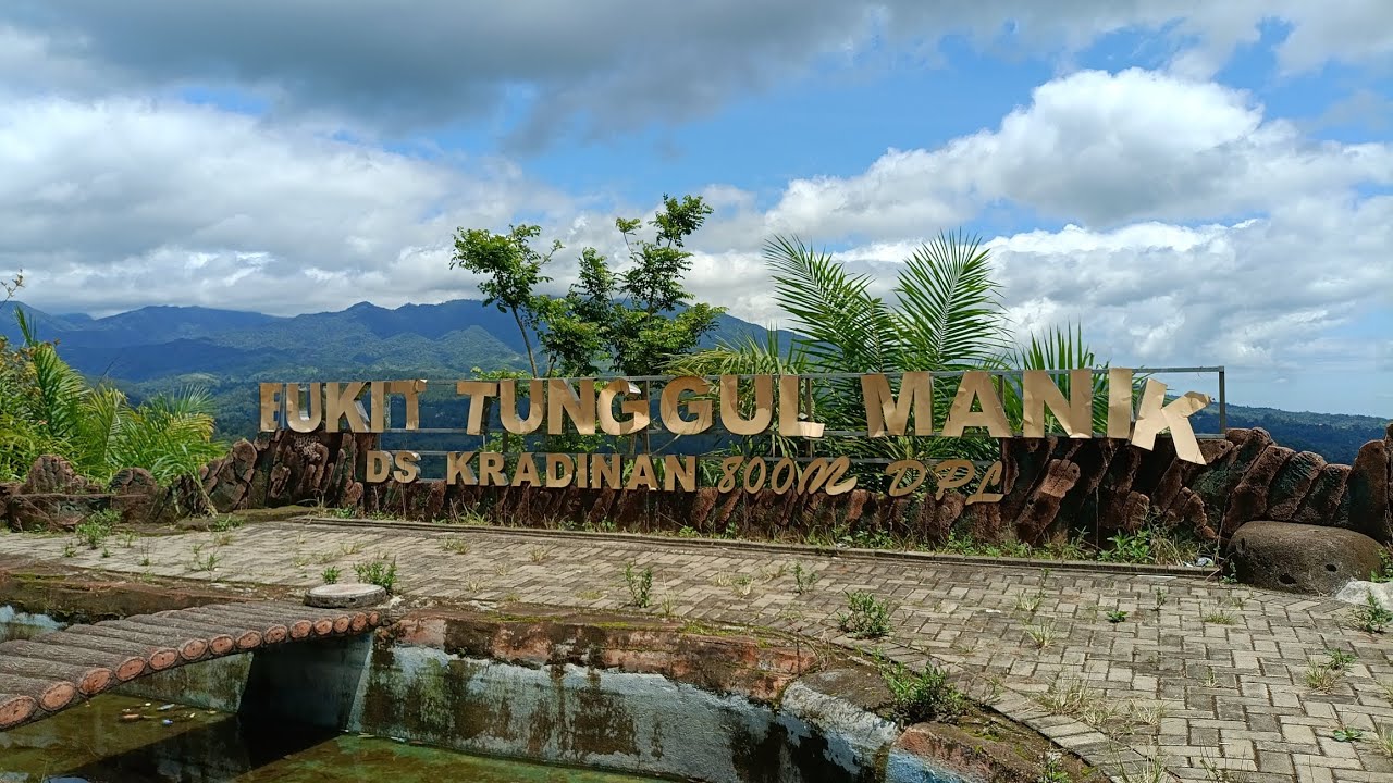 Puncak pass Bukit Tunggul Manik @Titiklyasih_vlog - YouTube