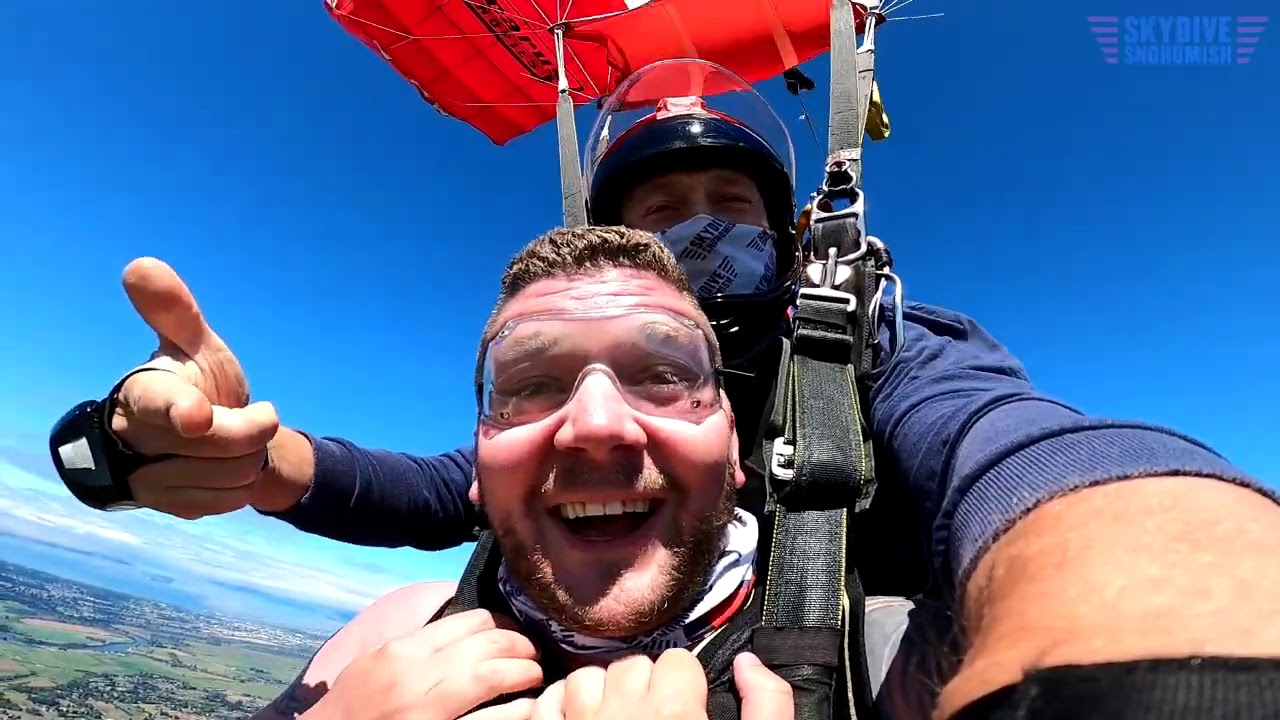 Matthew Evison's Tandem skydive! - YouTube