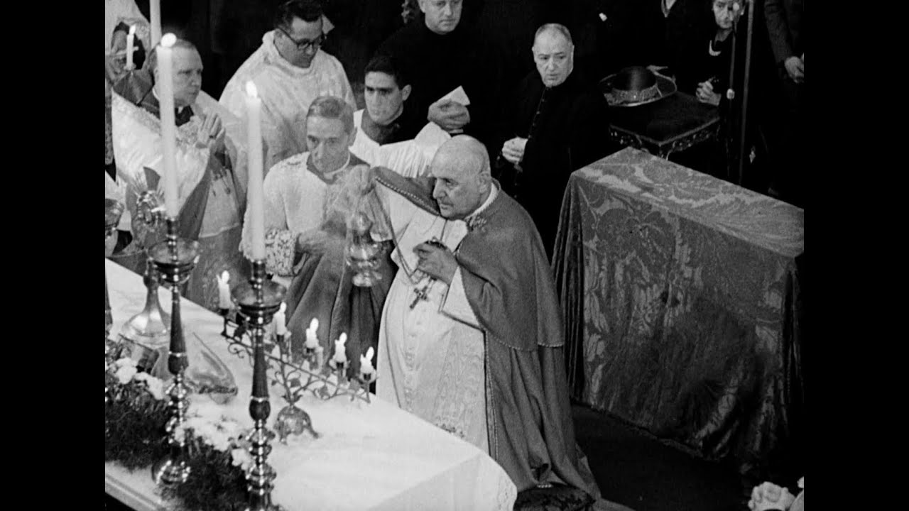 John XXIII becomes first pope in history to visit Rome prison [1958 ...