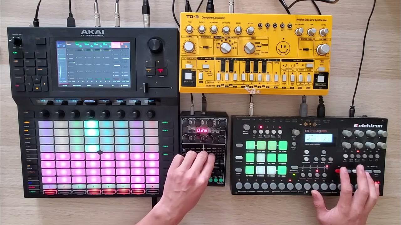 Live Industrial Techno // Elektron Analog Rytm / Akai FORCE / Faderfox UC4 @ 145bpm - YouTube