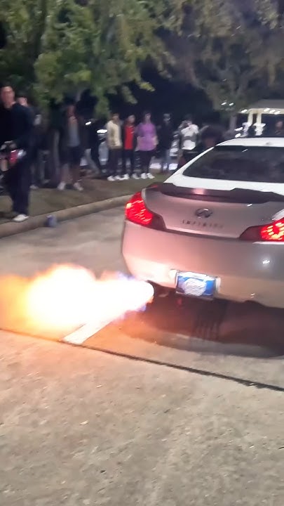 Infiniti G37 Shooting Big Flames 🔥 #infiniti #infinitig37 #g37coupe #shootingflames #flames ...