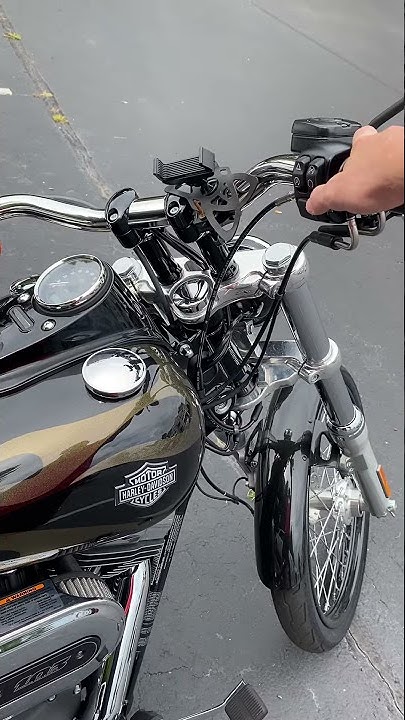 2016 Harley-Davidson Dyna Wide Glide Vance & Hines cold start - YouTube