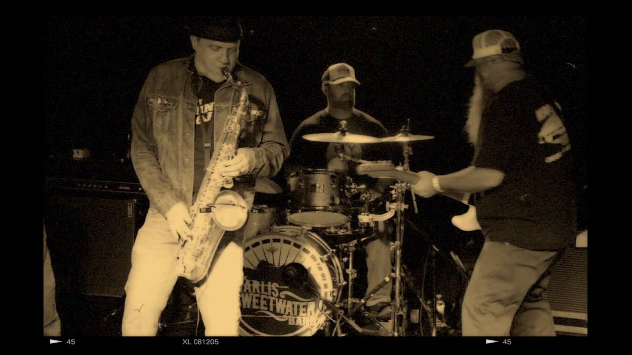 Harlis Sweetwater Band: crosstown woman ( live - with horns) - YouTube