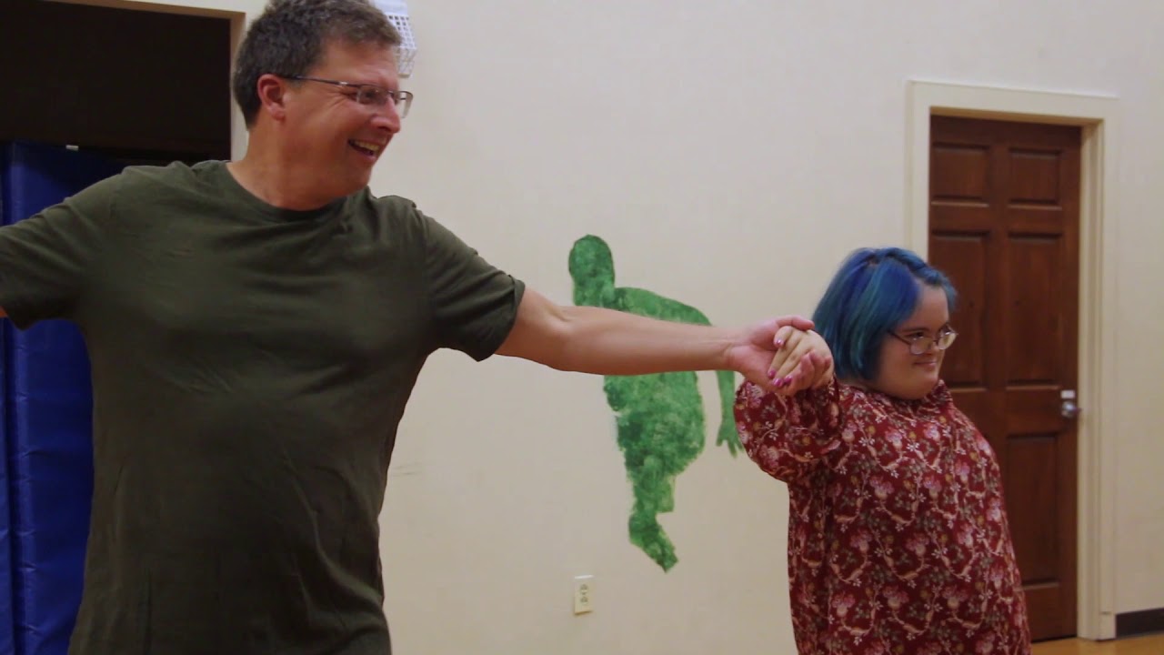 Let's Dance 2019: Introducing the Leaping Lizards! - YouTube
