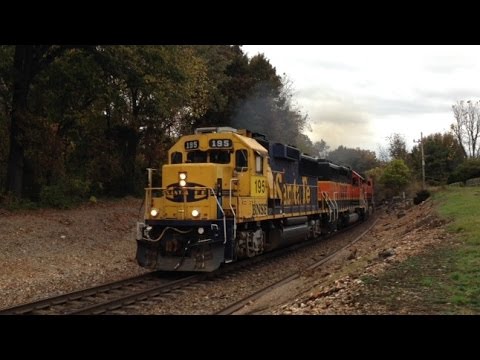 BNSF 195 Leading The Local & Some Coal Trains At Catalpa 10/23/15 - YouTube