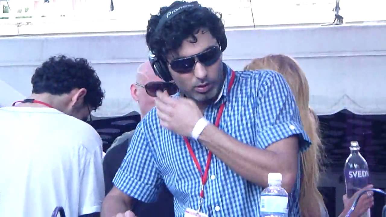 bringthebeats WMC 2010 - DJ Mag Pool Party - YouTube
