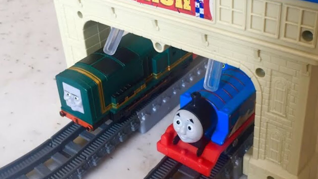 Thomas and Friends The Great Race Trackmaster Talking Christmas Thomas ...