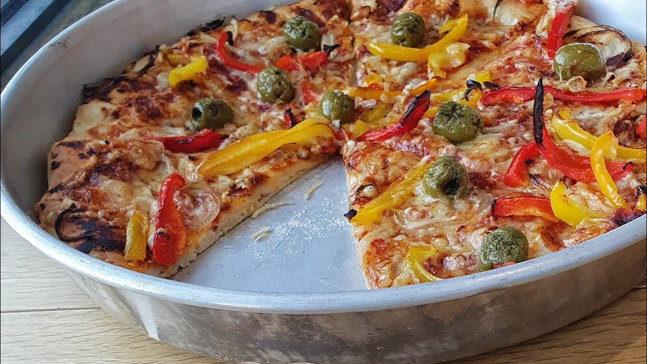 EASY FAKEAWAY PIZZA - YouTube