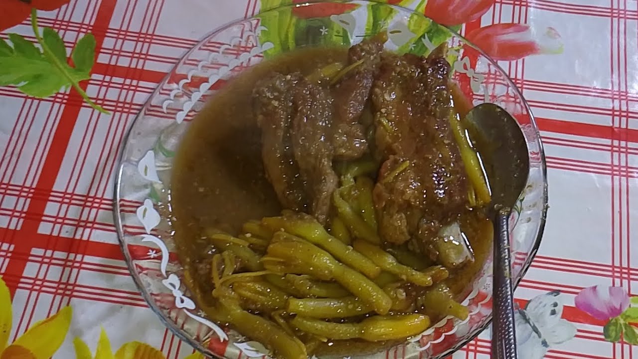 Deliciosas costillas de puerco en salsa verde 🐷 con bayusas - YouTube