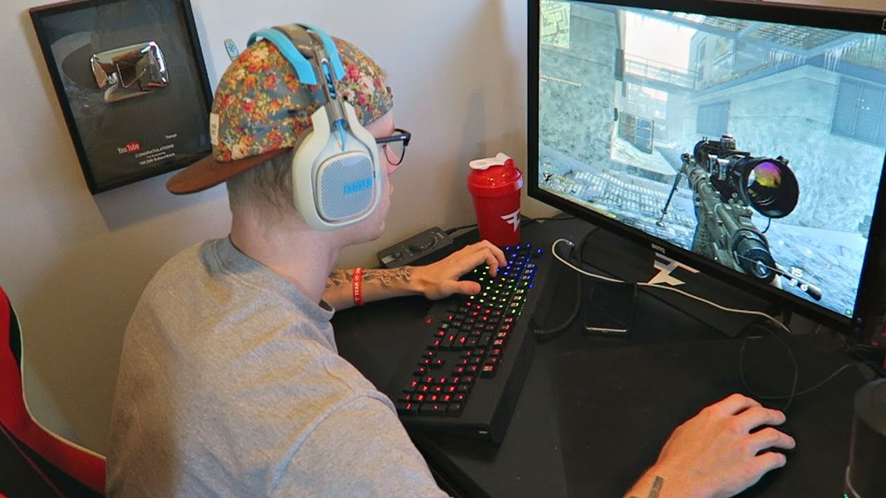 XBOX NOOB PLAYS MW2 ON PC FOR THE FIRST TIME... - YouTube