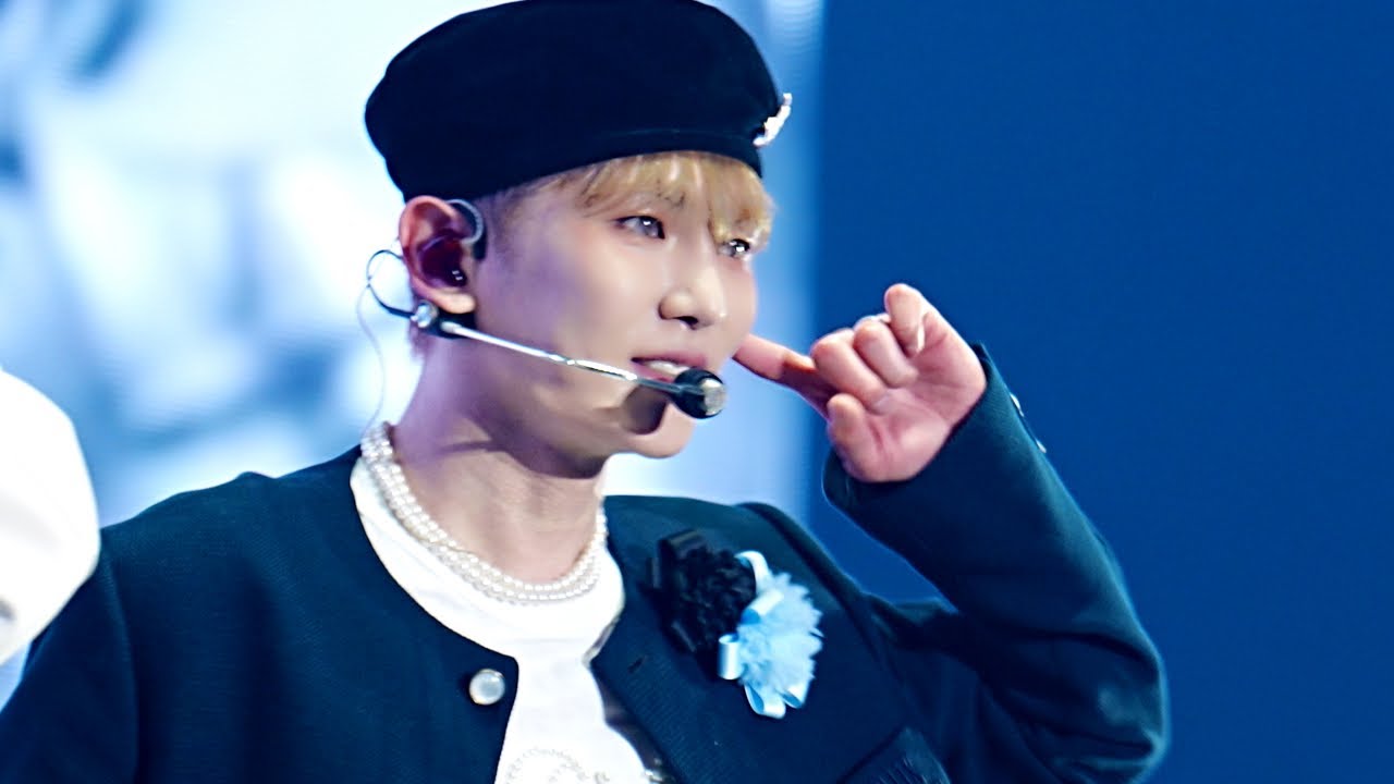 250525 샤이니 월드 7 SHINee World VII "Married To The Music" 키 KEY - YouTube