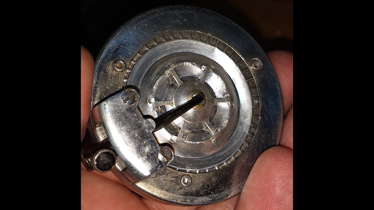 Orthophonic Reproducer Rebuild playing Roger Wolfe Kahn VV 8 4 - YouTube