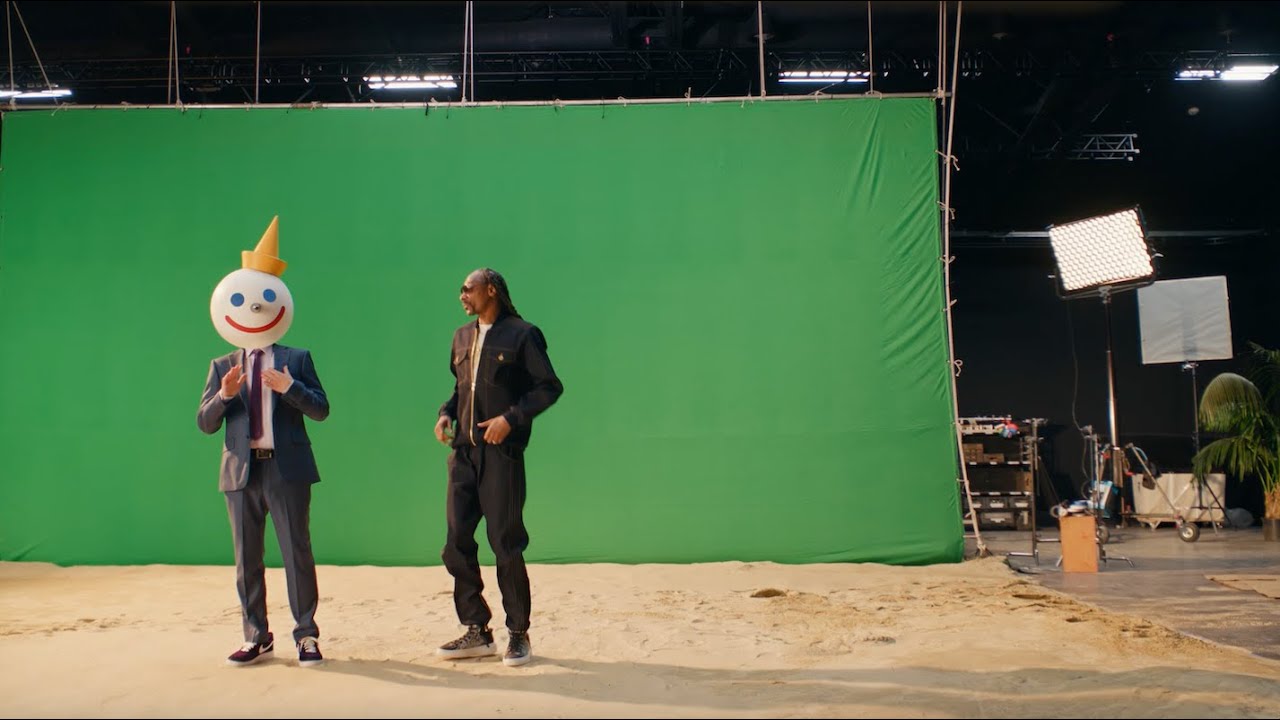 "Green Screen" - Jack in the Box & Snoop Dogg - YouTube