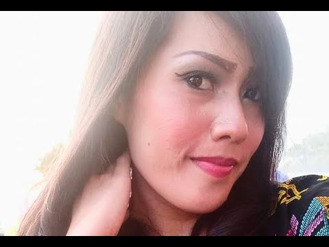 Shety Simamora Holan ho do hasian - YouTube