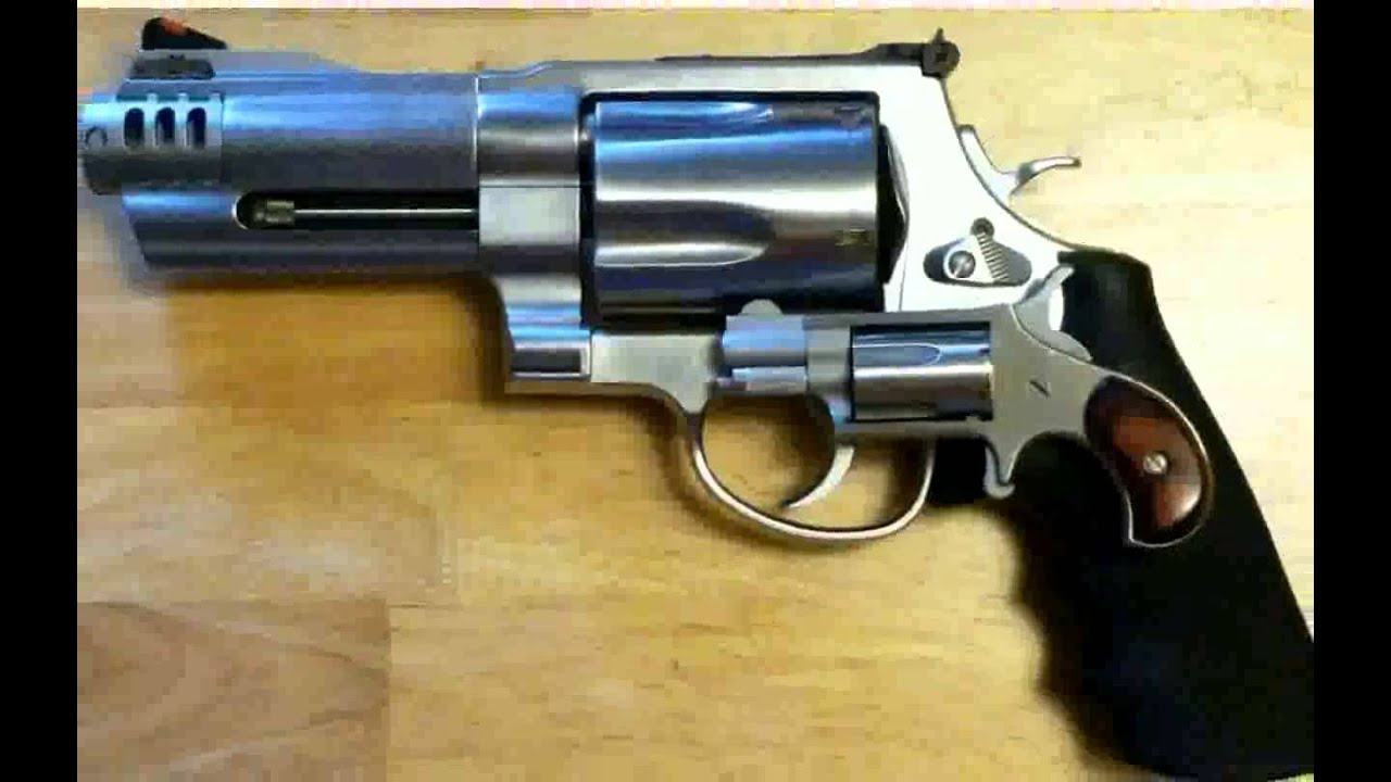 NAA 22 Magnum Black Widow .22 Win Mag Revolver Pictures - YouTube
