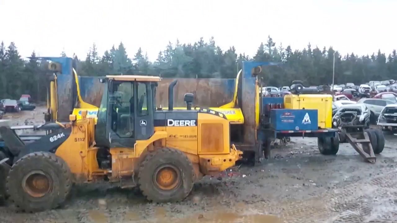 Crushing Cars with a Case Wheel Loader - YouTube