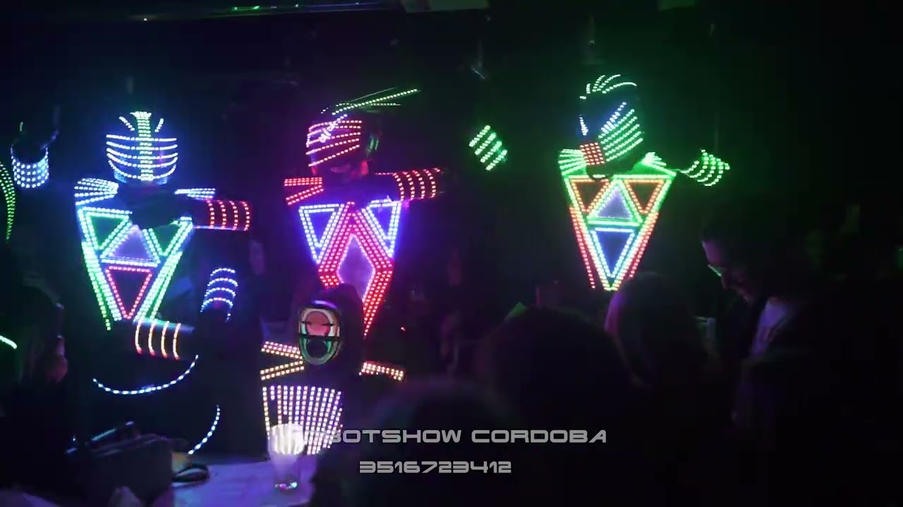ROBOT SHOW CORDOBA EN CAELIA FACTORIA - YouTube
