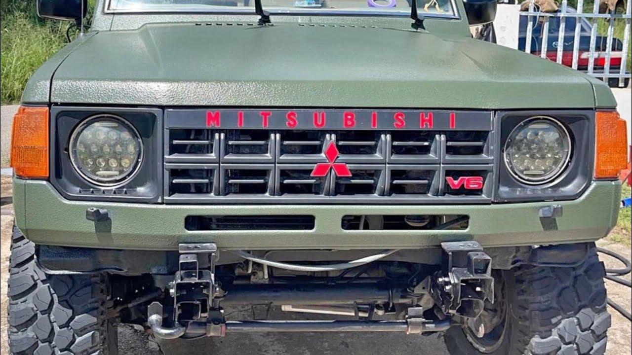 WE BOUGHT A 1991 MITSUBISHI MONTERO 4X4 IN PUERTO RICO!!!! - YouTube