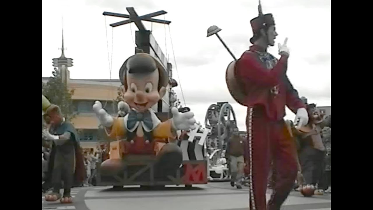 Disney Cinema Parade | Disneyland Paris | 2002-2008 - YouTube
