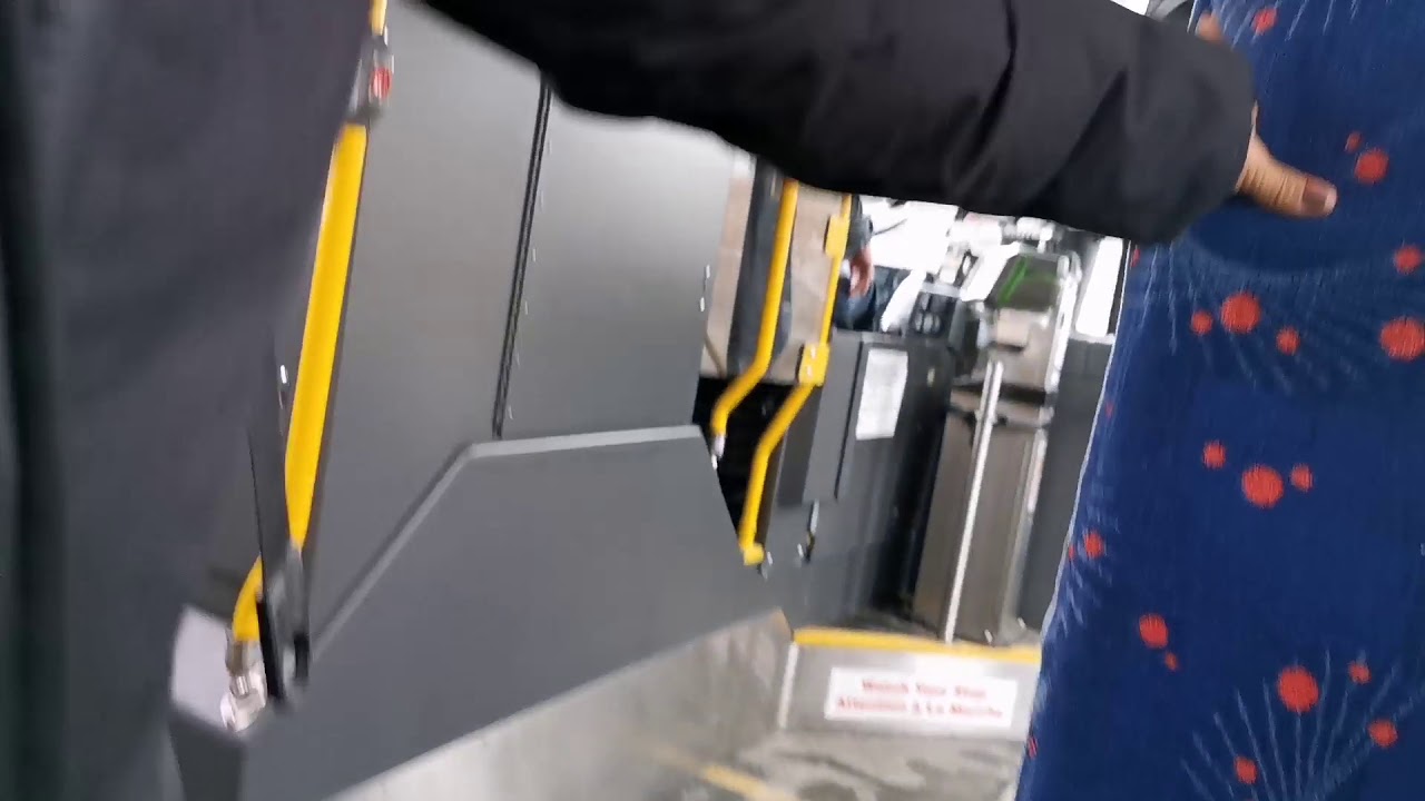 Miway blue bus 109 - YouTube