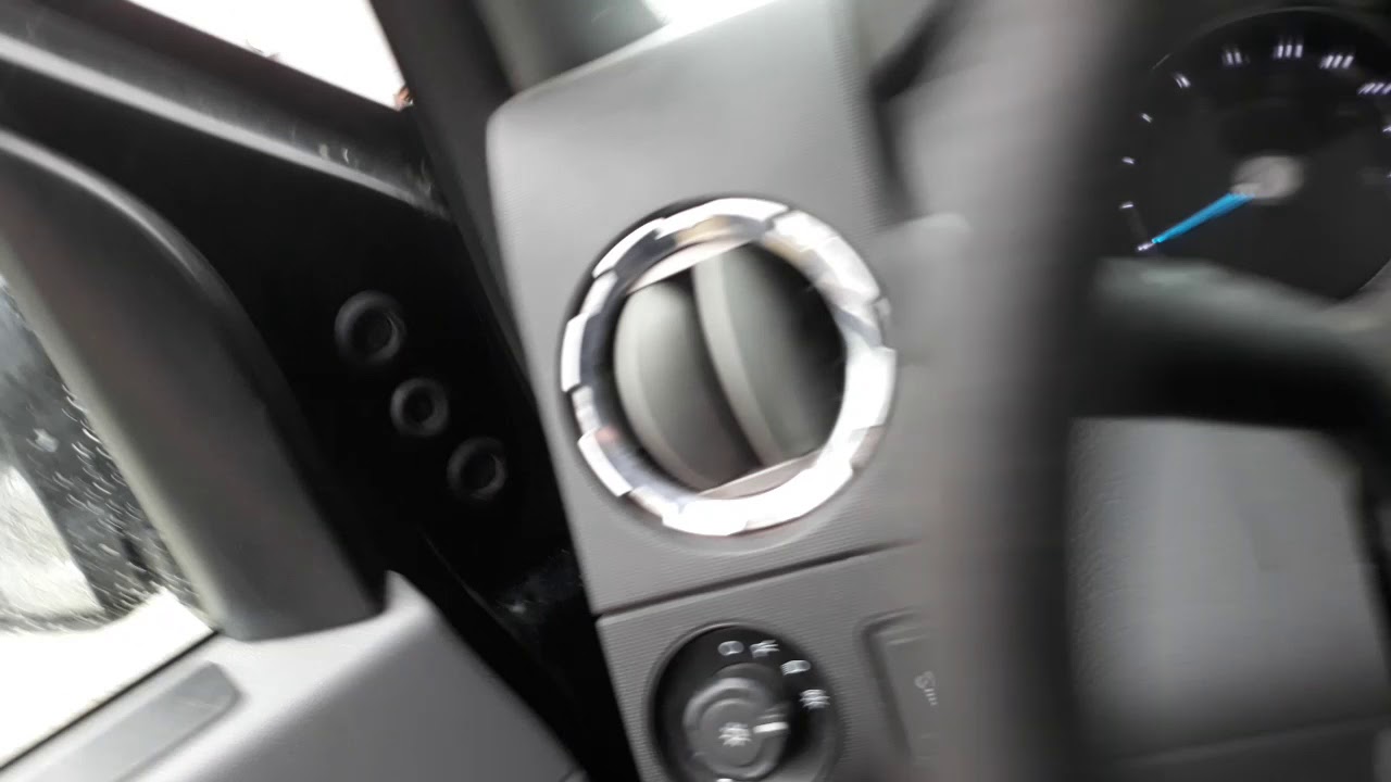 2015 Ford F250 6.7 powerstroke startup - YouTube