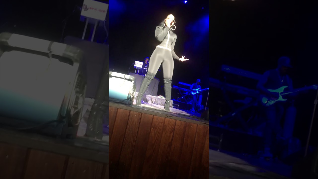 Mya - Moving on live - YouTube