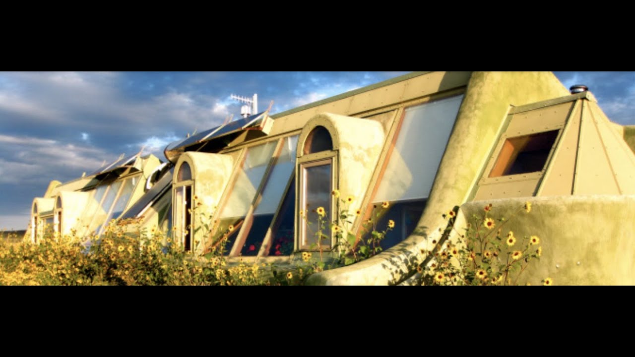 SOLARIA EARTHSHIP TAOS - YouTube