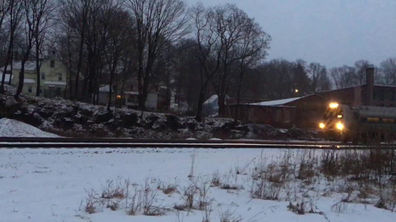 HD AMTK 9633 Leads a Amtrak rescue train north on 12-30-19 at 16:35 hrs ...