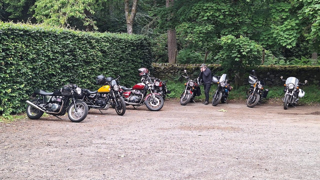 Royal Enfield's at Tullybannocher Cafe, Comrie A85 - YouTube