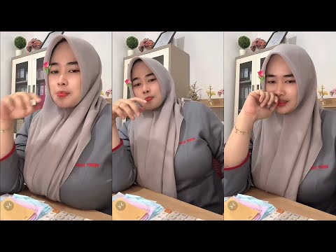 MOOD BOOSTER-live kakak hijab cantik lagi kerja