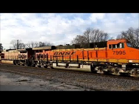 BNSF 7995 leads a Z train with 2 DPU engines east in Ransom IL - YouTube