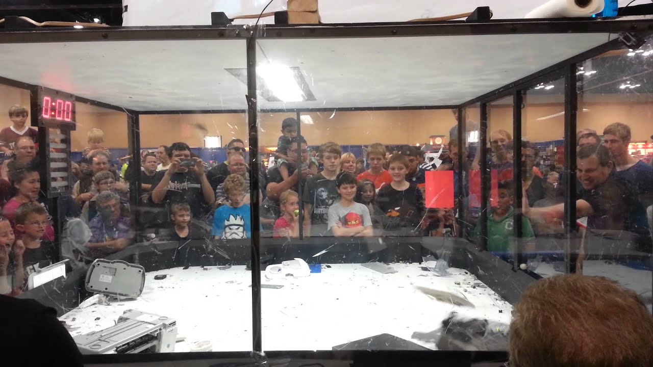 Combat robot "Humdinger" destroys various electronic equipment - YouTube