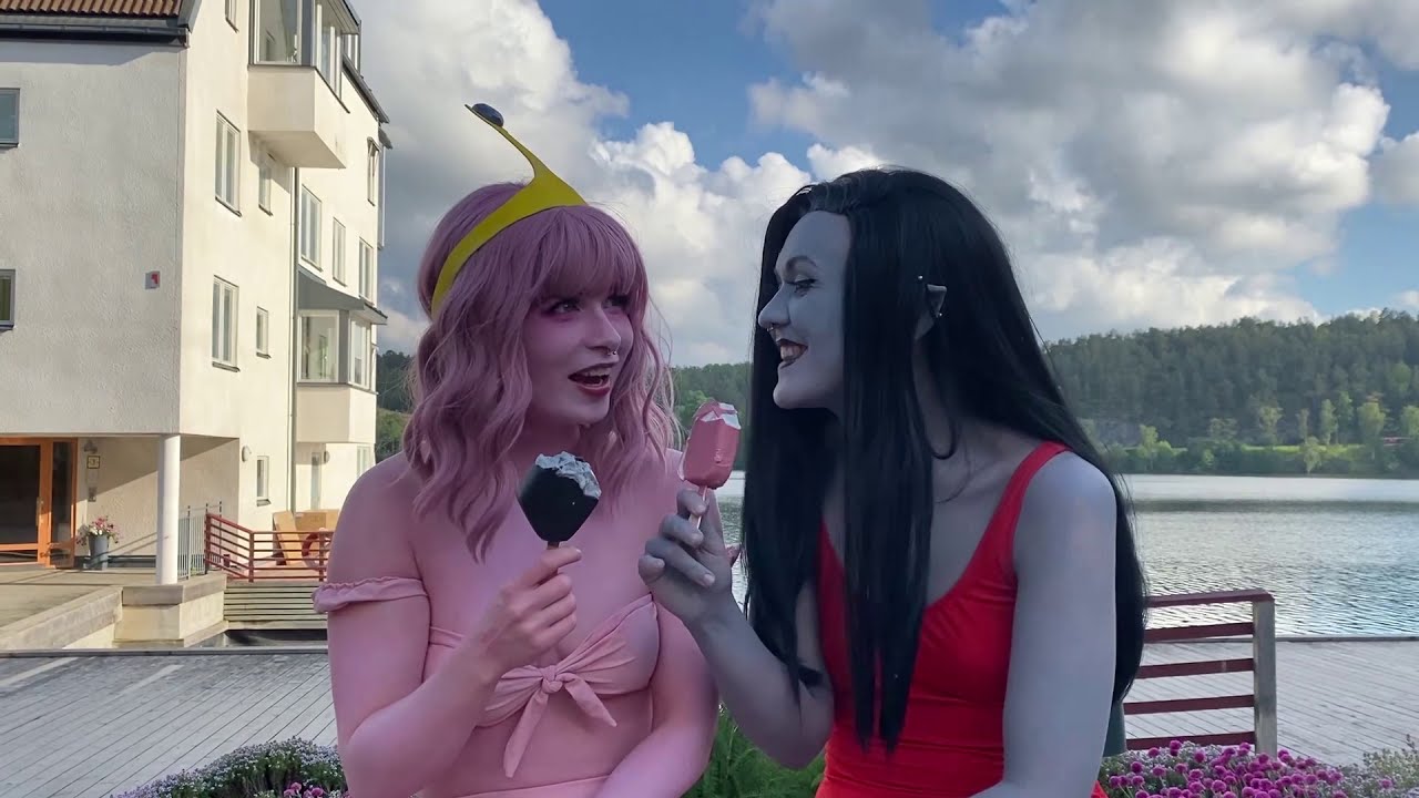 Girls in bikinis - Bloopers - YouTube