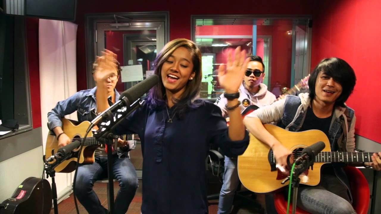 Satu Dunia- iamNEETA Live @ Carta Hits Gegar - YouTube