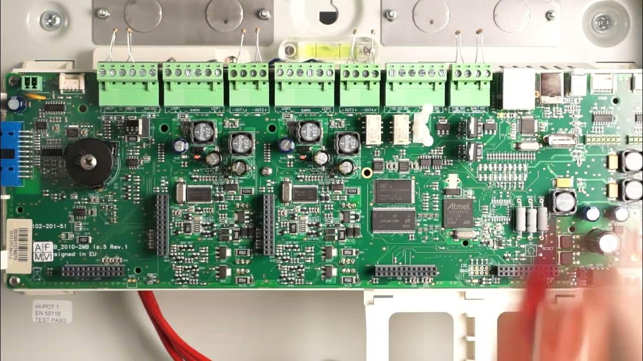 How to use a USB drive to save and load a configuration on a 2X Aritech ...