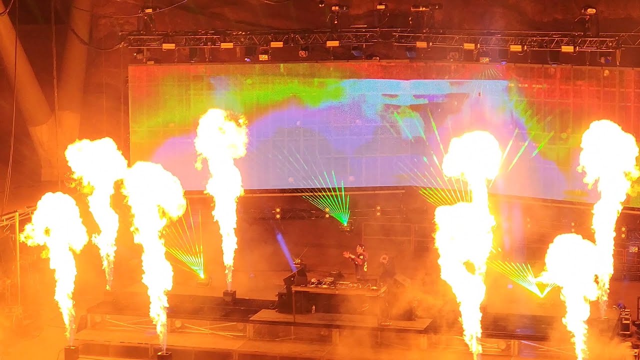 DAILY BREAD at RED ROCKS (FIRST HEADLINE SHOW!) - YouTube