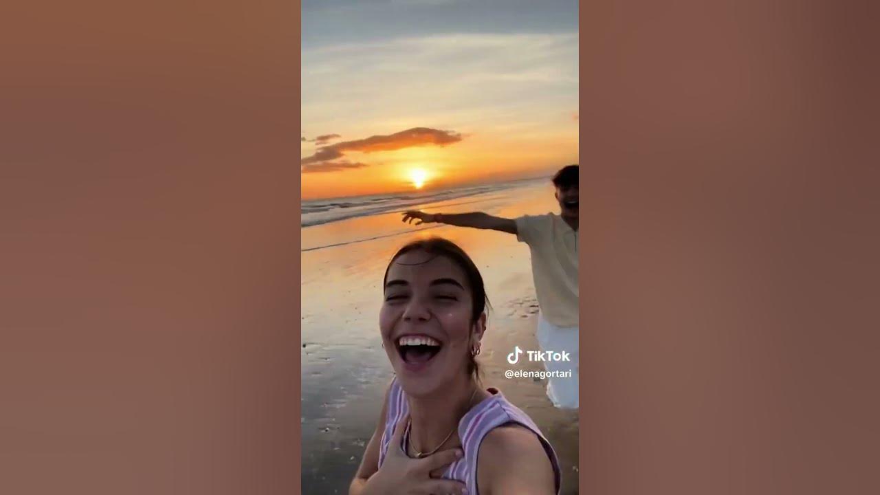 Los tiktokers Elena Gortari y Juan Pérez confirman su relación - YouTube