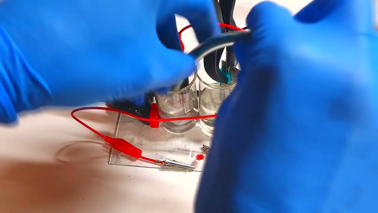 DIY a Battery Salt Bridge 3 - YouTube