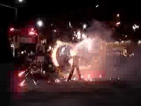 2006 Toronto International Buskerfest - Fire in the Sky - YouTube