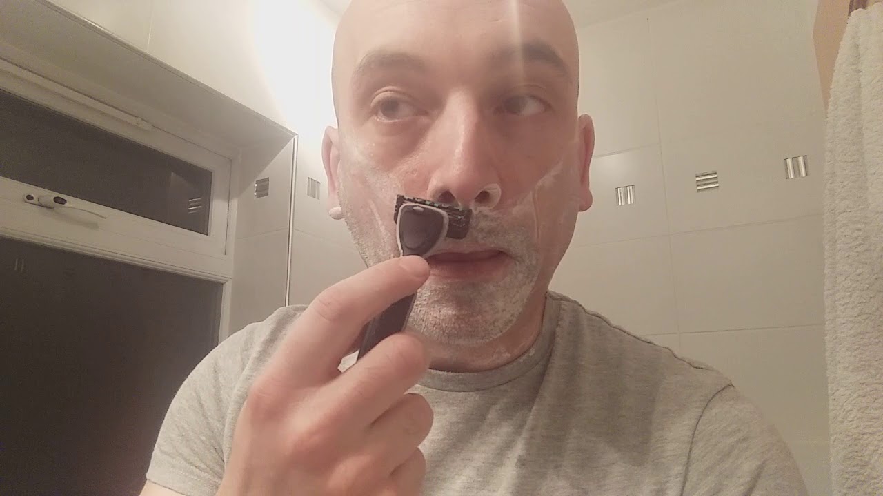 Defender / Boldking razor review - YouTube