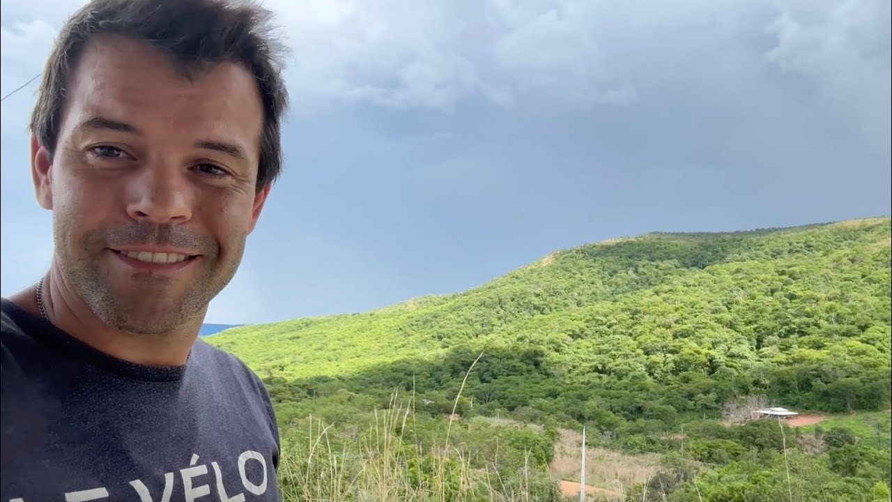 Aqui a chuva é meio doida! - YouTube