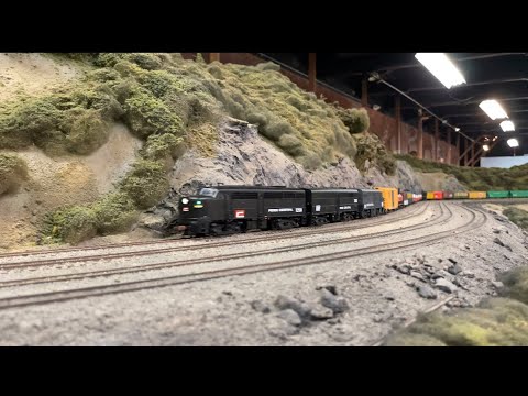 Ho scale horseshoe curve time machine manchester ct - YouTube