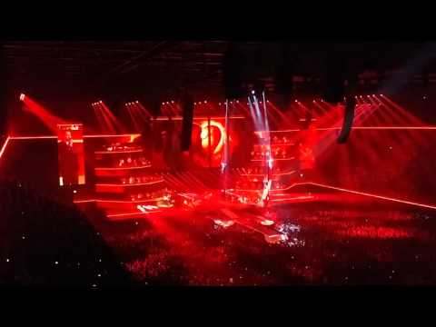 'Vandaag is rood ': Marco Borsato 2016 ZIGGO