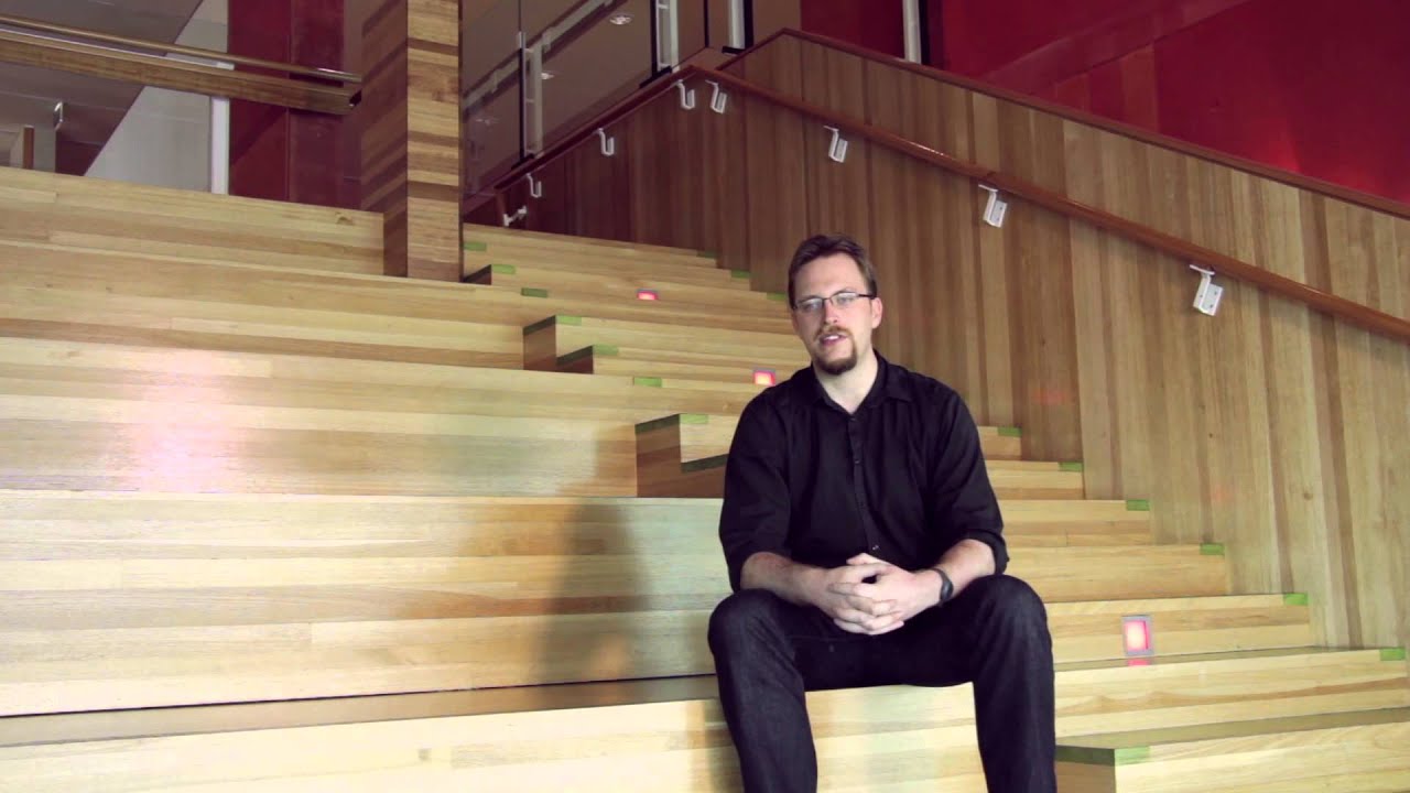 Garage Gamer: Ben "Yahtzee"Croshaw - YouTube