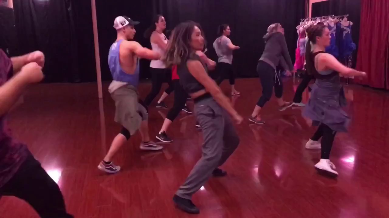 Monday Beginners Hip Hop Class at OC dance studio - YouTube