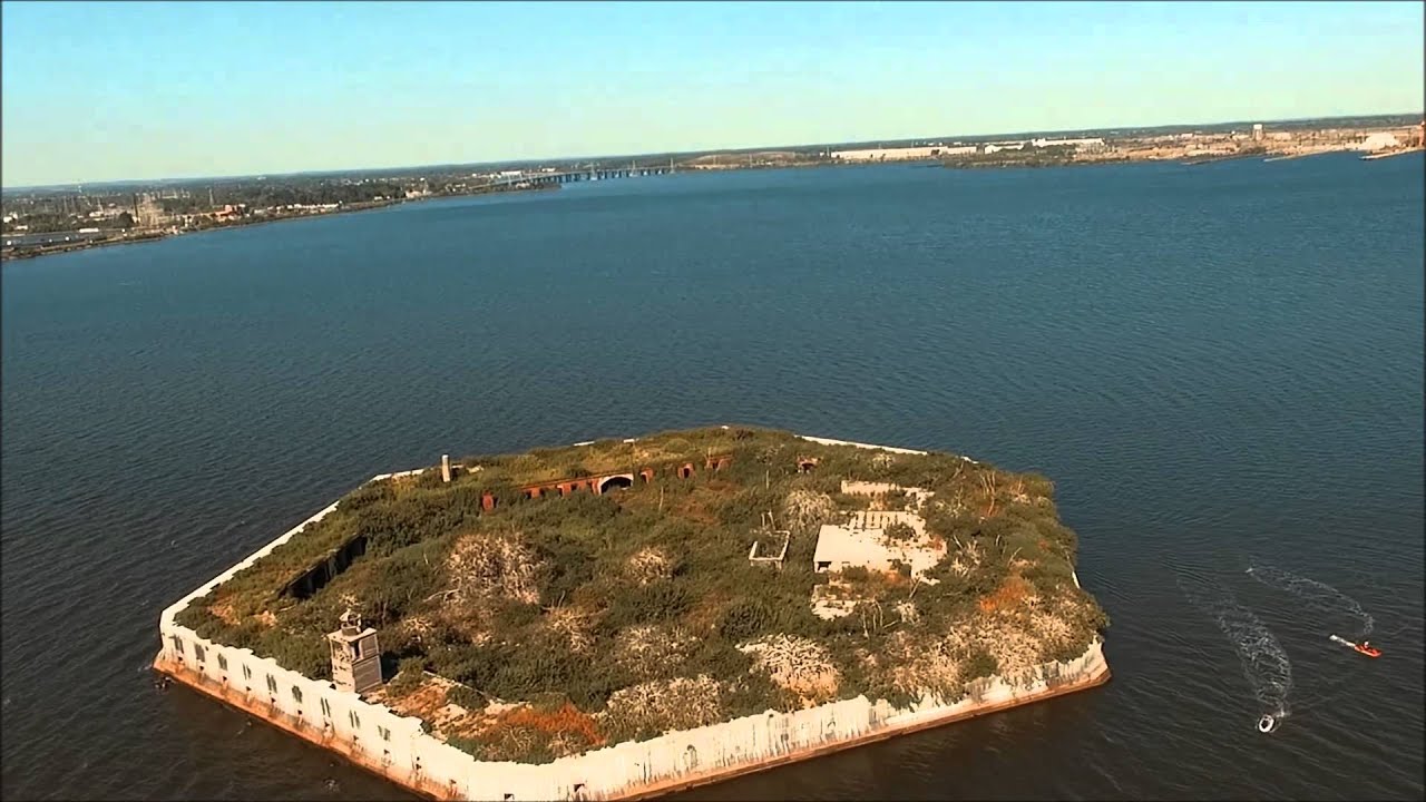 Taking a look at Fort Carroll - YouTube