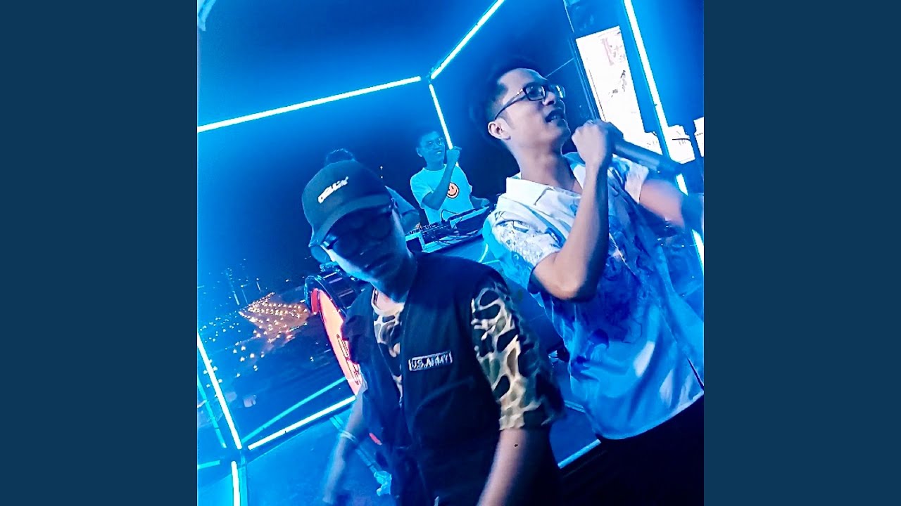 Anh Vẫn Còn - YouTube