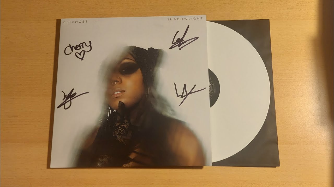 Unboxing Defences "Shadowlight" White Vinyl German - YouTube