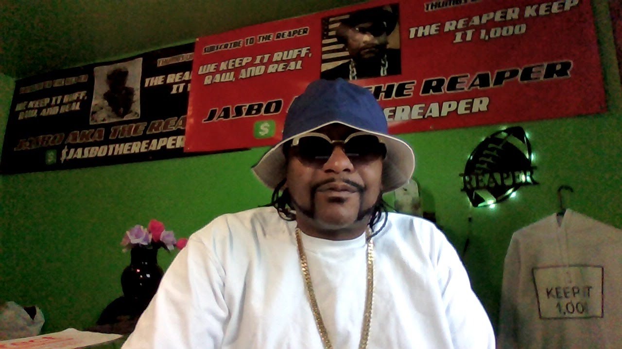 COMEDY BEEF STARRING COREY HOLCOMB & KATT WILLIAMS - YouTube